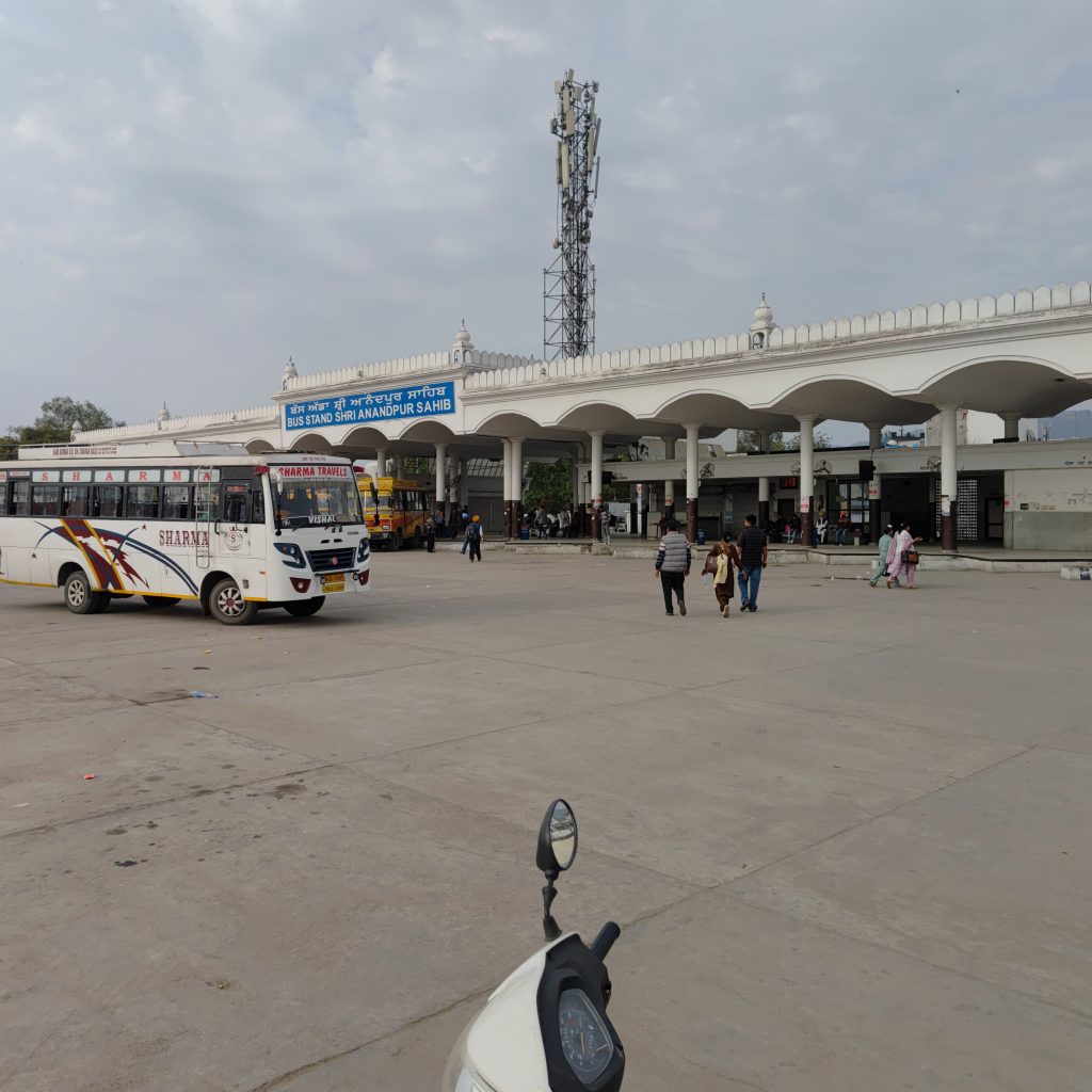 Anandpur sahib bus stand – एक गुरुद्वारे जैसी भव्यता! - The Filter Post